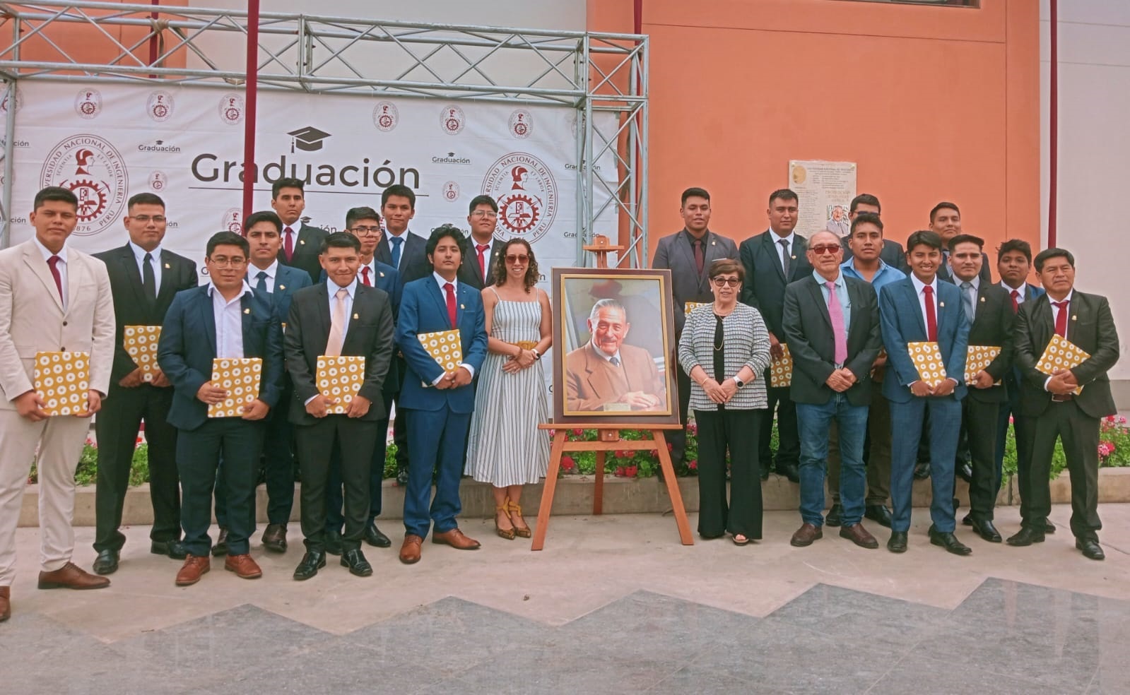 RECORDANDO AL MINERO DE CORAZÓN | MINERANDINA