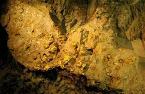 China: CHINA DISCOVERS THE WORLD’S LARGEST GOLD DEPOSIT | MINERANDINA